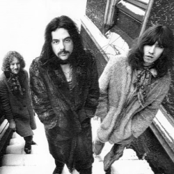 Epitaph – Biografie – Epitaph – The Rockband